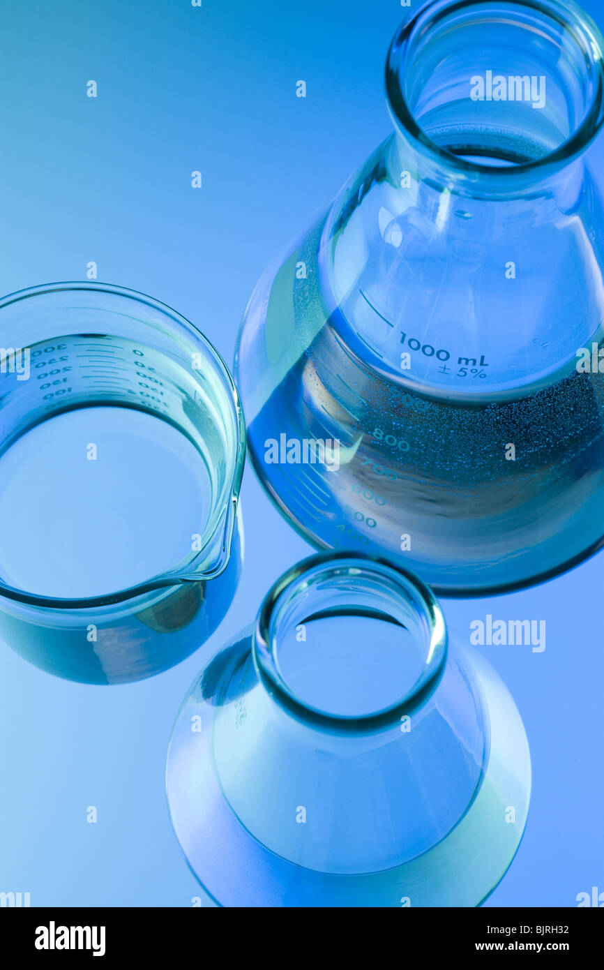 Lab beakers no people hi-res stock photography and images - Alamy