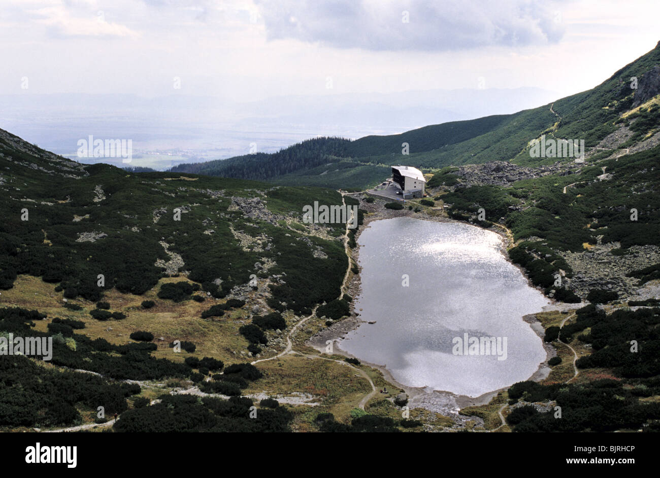 View of the Horsky hotel Sliezsky dom in the Velicka dolina Stock Photo ...
