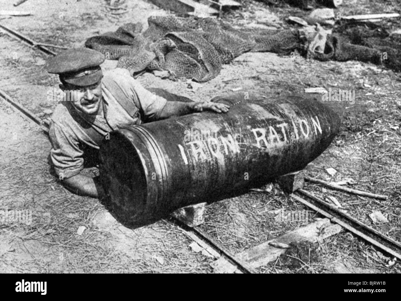 Shell ordnance hi-res stock photography and images - Alamy