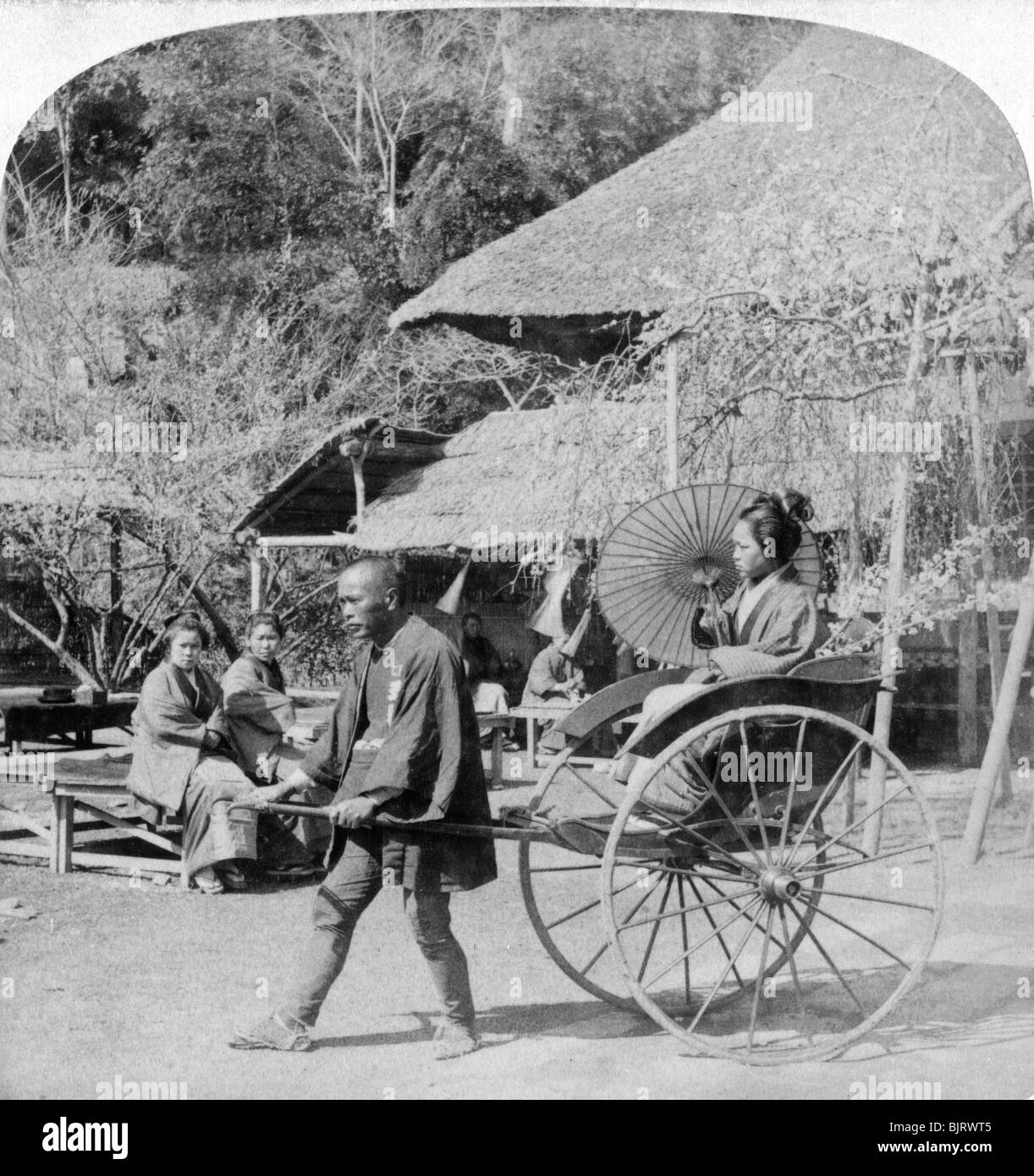 Woman umbrella rickshaw High Resolution Stock Photography and Images ...