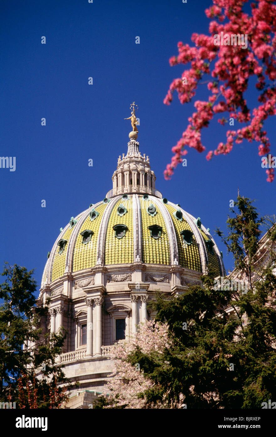 Harrisburg statue hi-res stock photography and images - Alamy