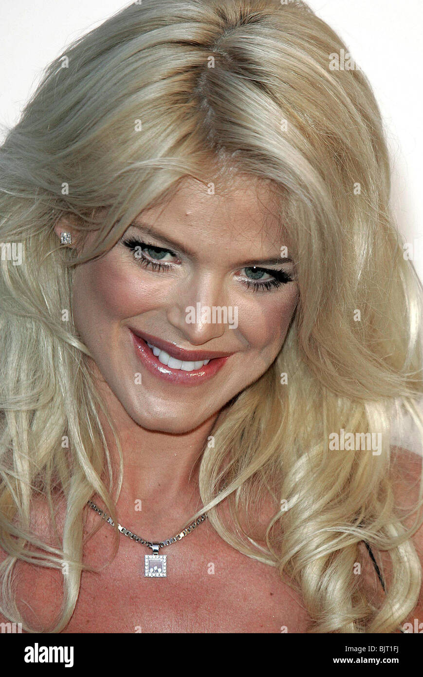 Victoria silvstedt 2004 hi-res stock photography and images - Alamy