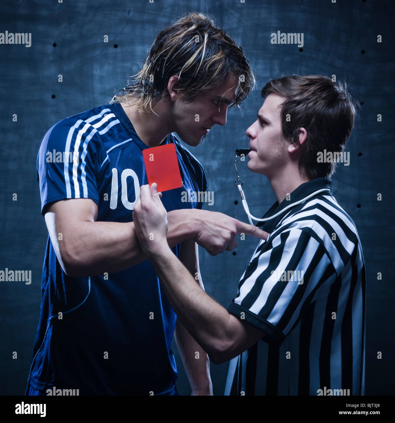 Referee showing red card hi-res stock photography and images - Alamy