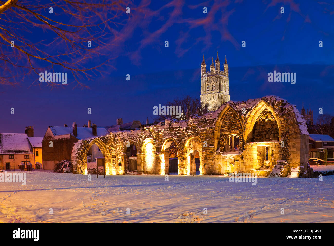 Floodlit ruin hi-res stock photography and images - Alamy