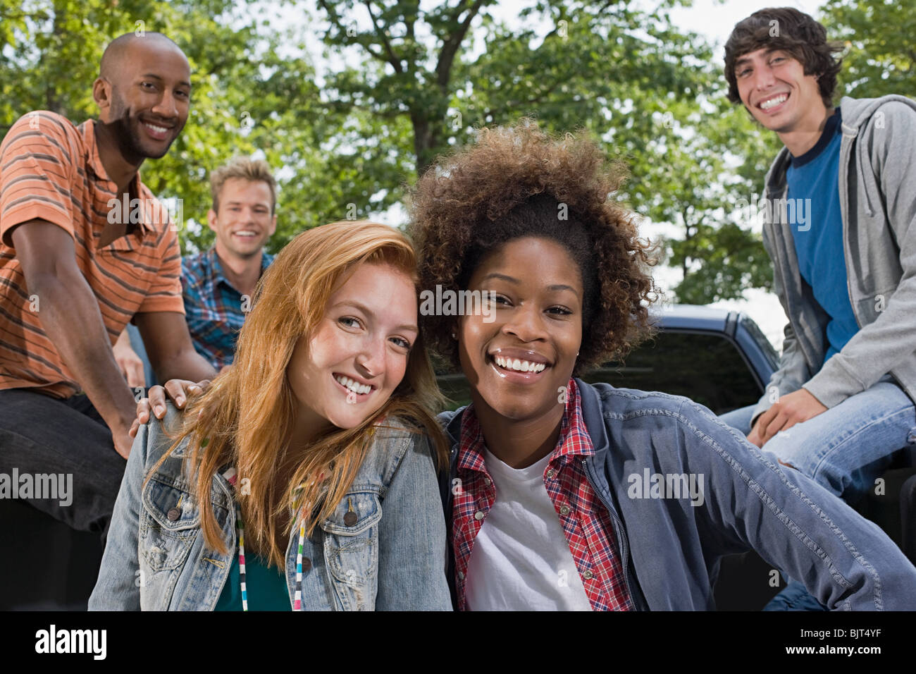 Smiling black african friends hi-res stock photography and images - Alamy