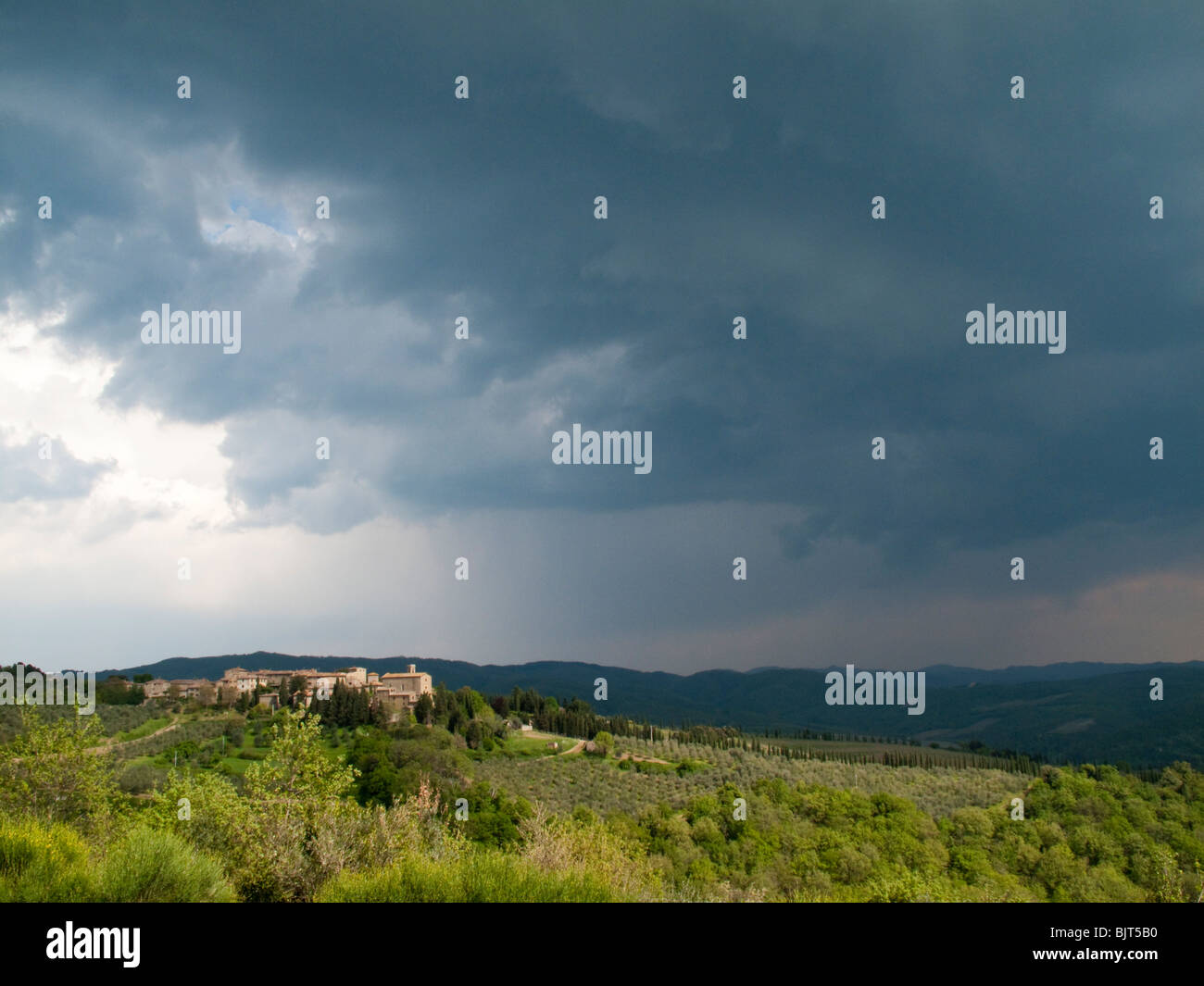Volpaia, Tuscany, Italy. Fortified 'Castello' village Stock Photo - Alamy