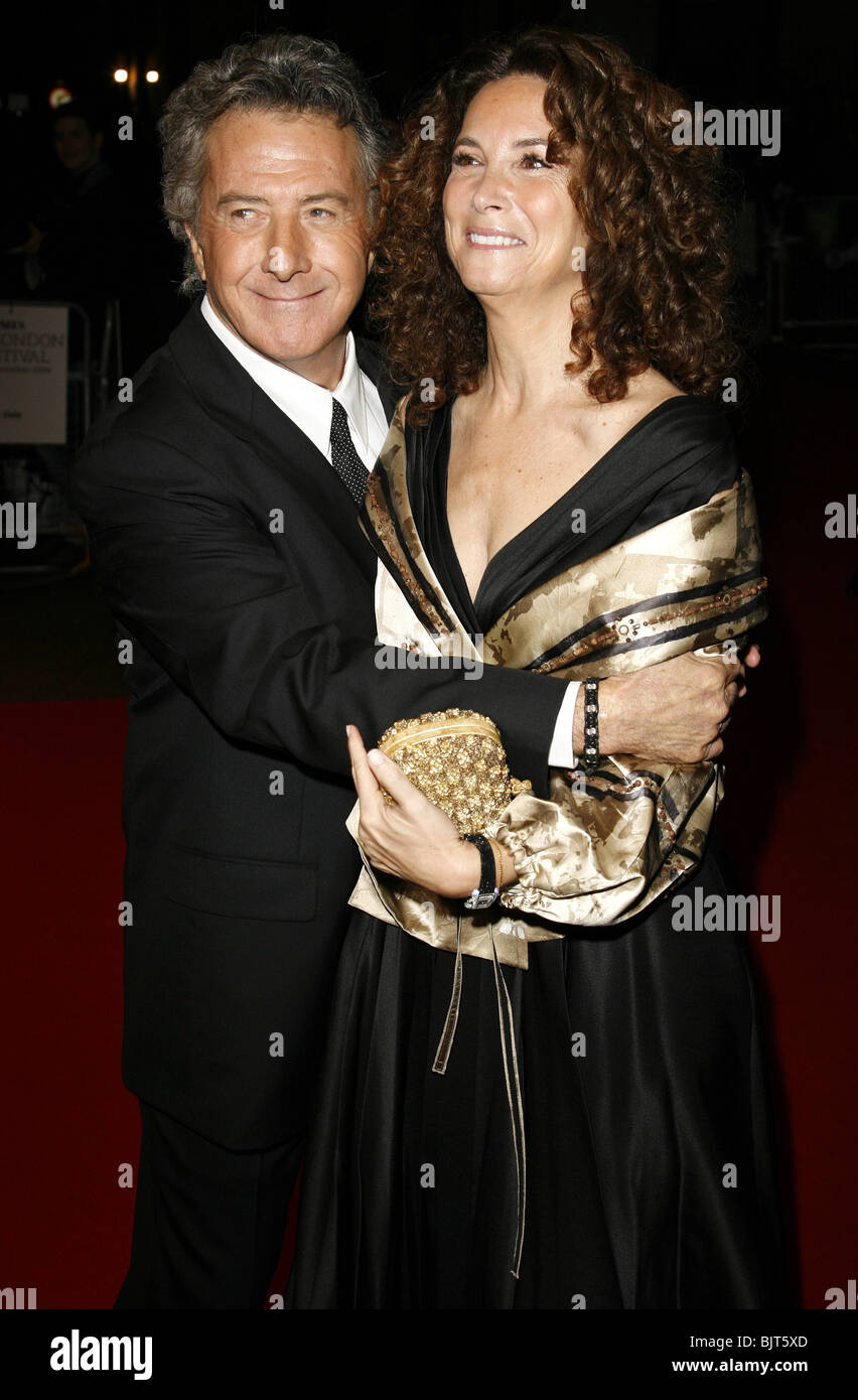 DUSTIN HOFFMAN & LISA GOTTSEGEN STRANGER THAN FICTION PREMIERE THE ...
