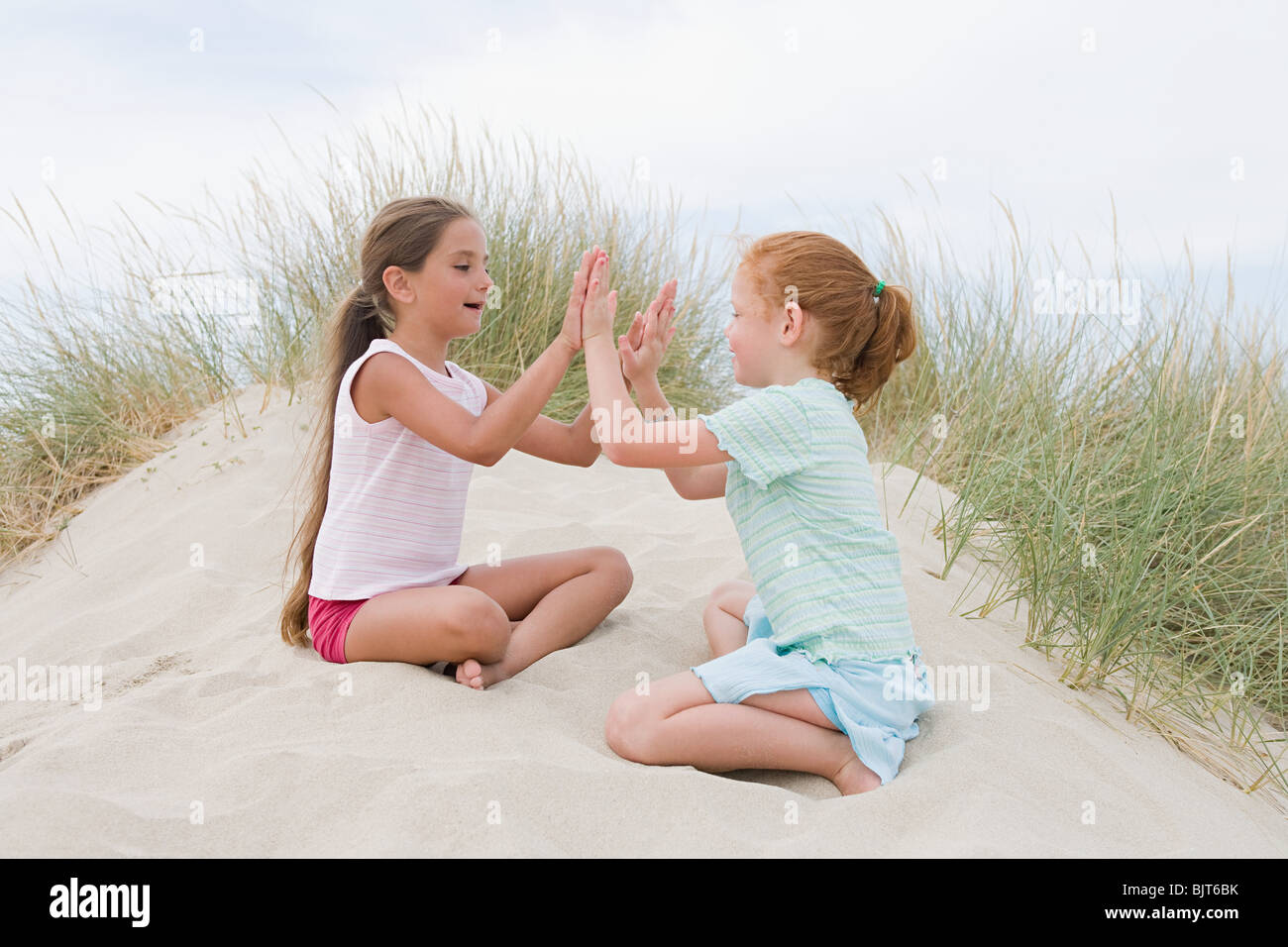 Pretty girls legs hi-res stock photography and images - Alamy