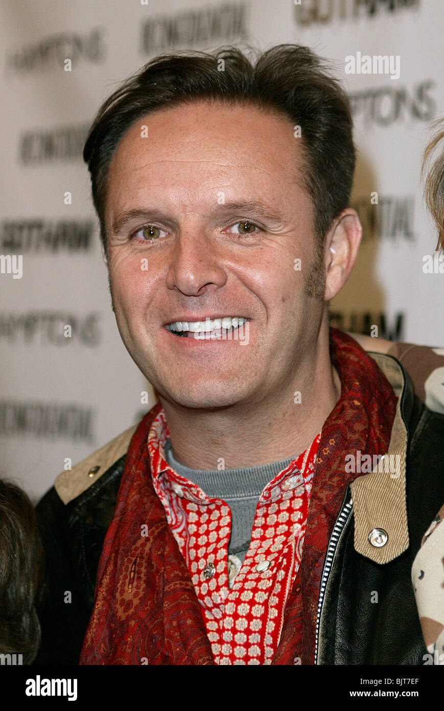 Mark burnett hi-res stock photography and images - Alamy