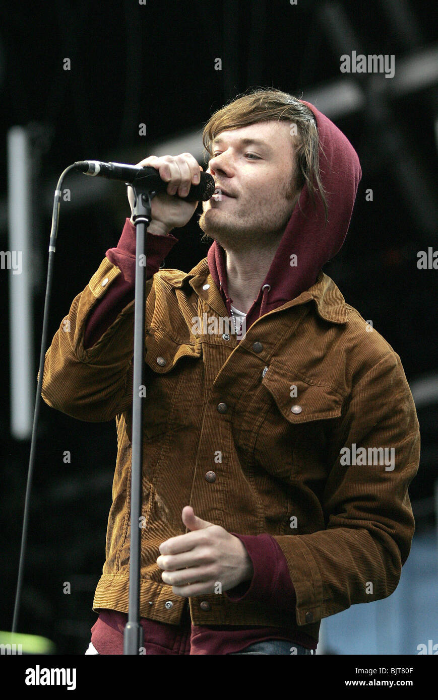 RODDY WOOMBLE R.E.M CONCERT HULL KC STADIUM 05 July 2005 Stock Photo ...