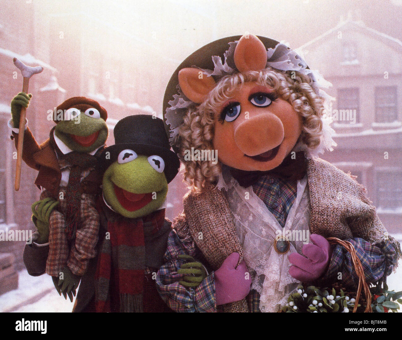 THE MUPPET CHRISTMAS CAROL - 1992 Buena Vista/Walt Disney film Stock ...