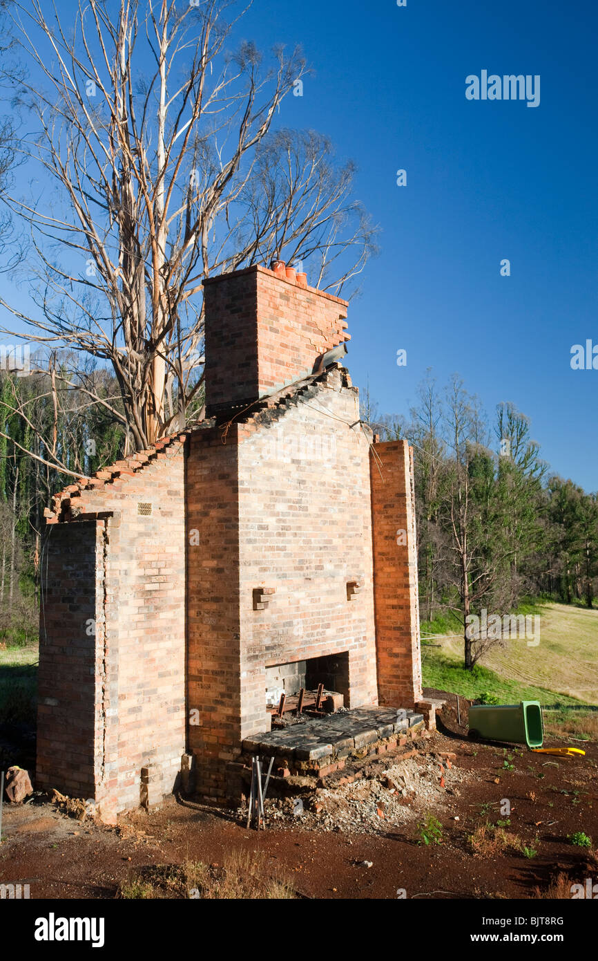 Victoria bushfire destroyed house hi-res stock photography and images ...