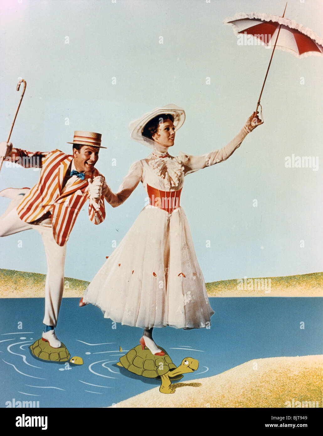 MARY POPPINS - 1964 Walt Disney film with Julie Andrews and Dick Van ...