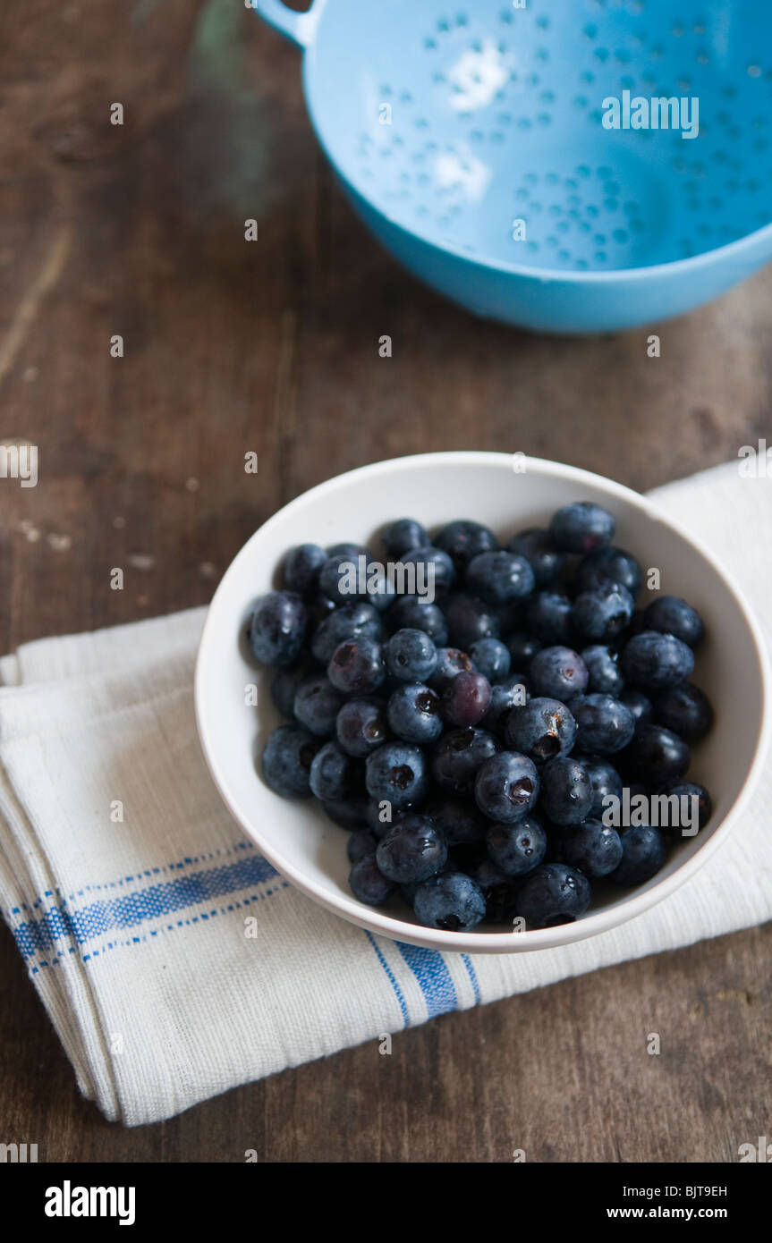 bowl of freshly washed organic blueberries Stock Photo - Alamy