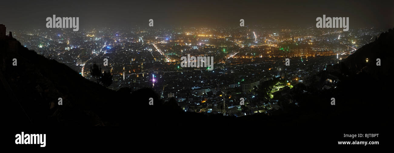 Damascus Syria at night from Jebel Qassion Stock Photo - Alamy