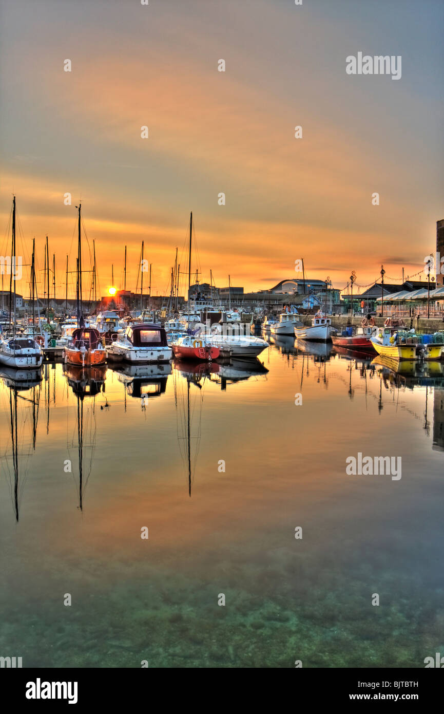 Plymouth barbican fishing boat hi-res stock photography and images - Alamy