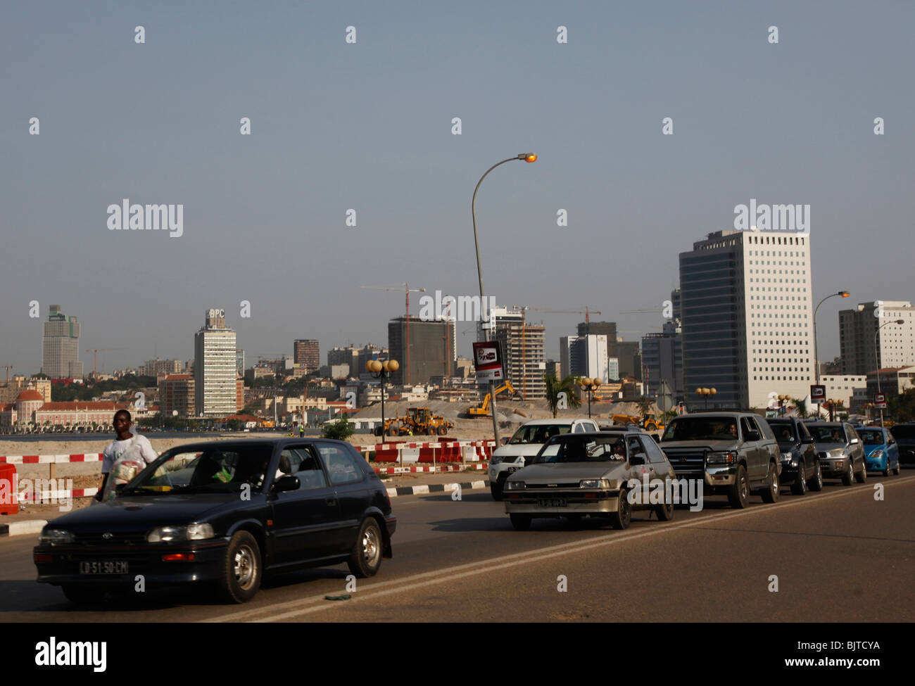 Luanda central hi-res stock photography and images - Alamy