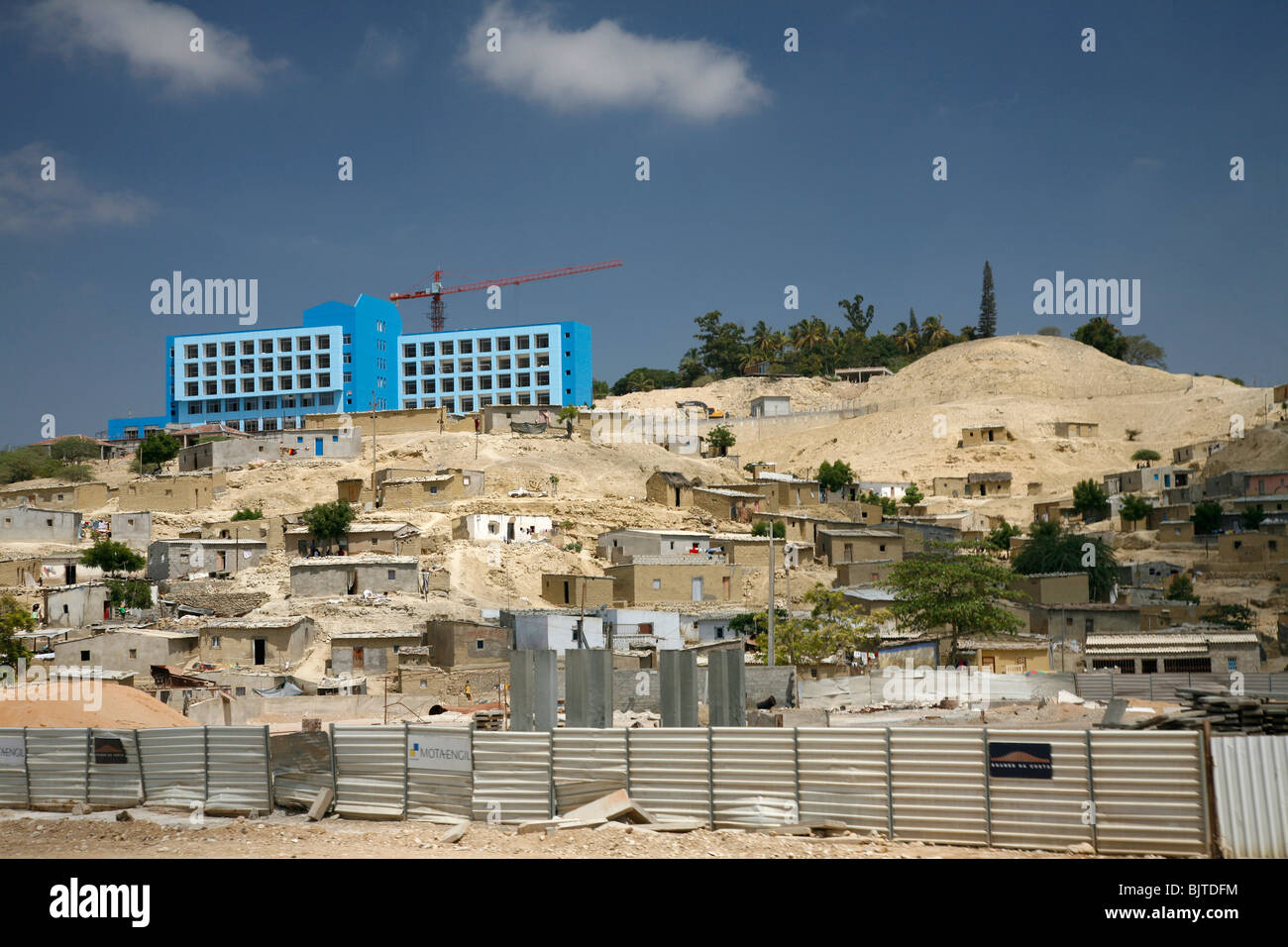 Poor construction hi-res stock photography and images - Alamy