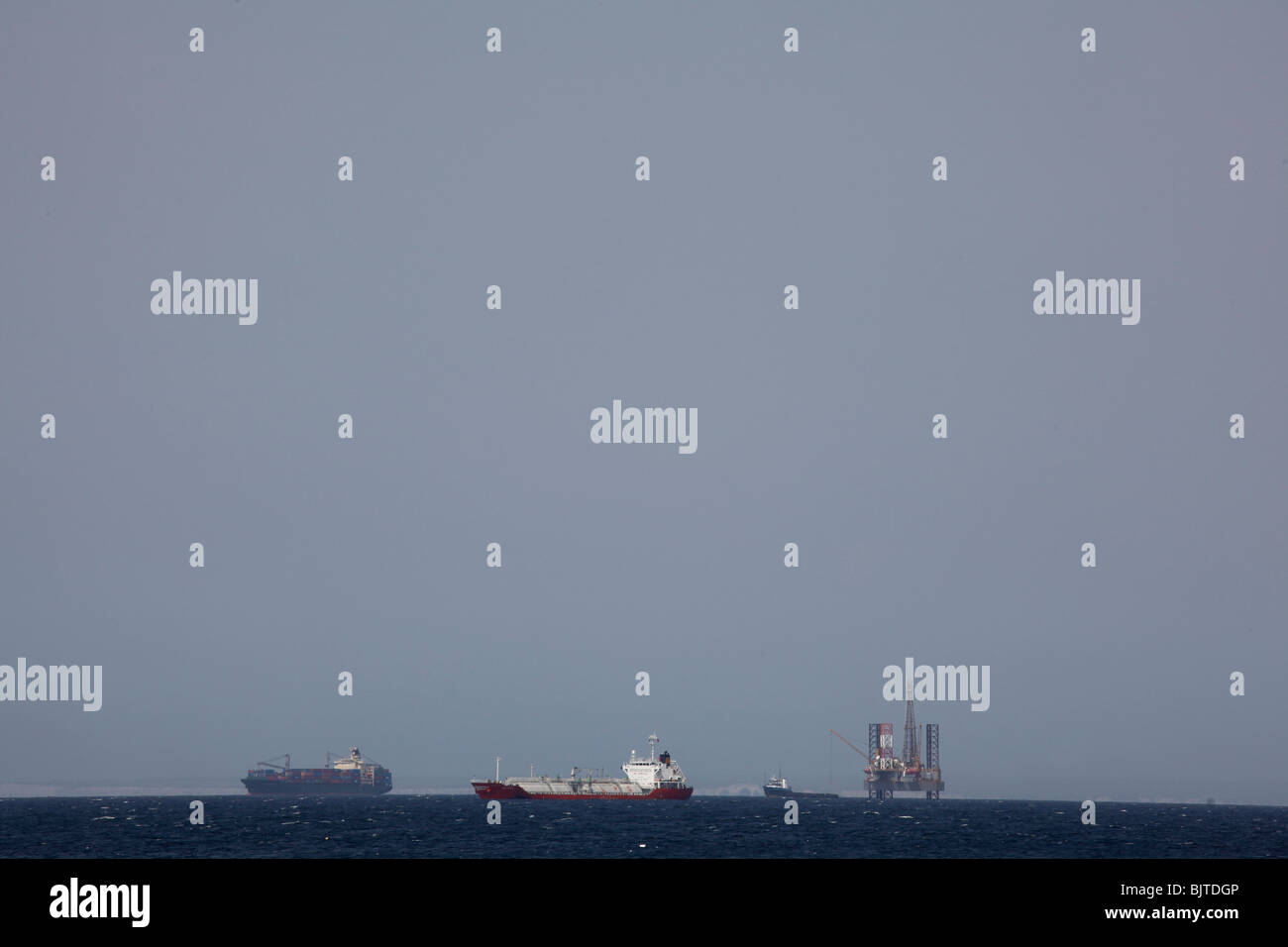 Sea of luanda hi-res stock photography and images - Alamy