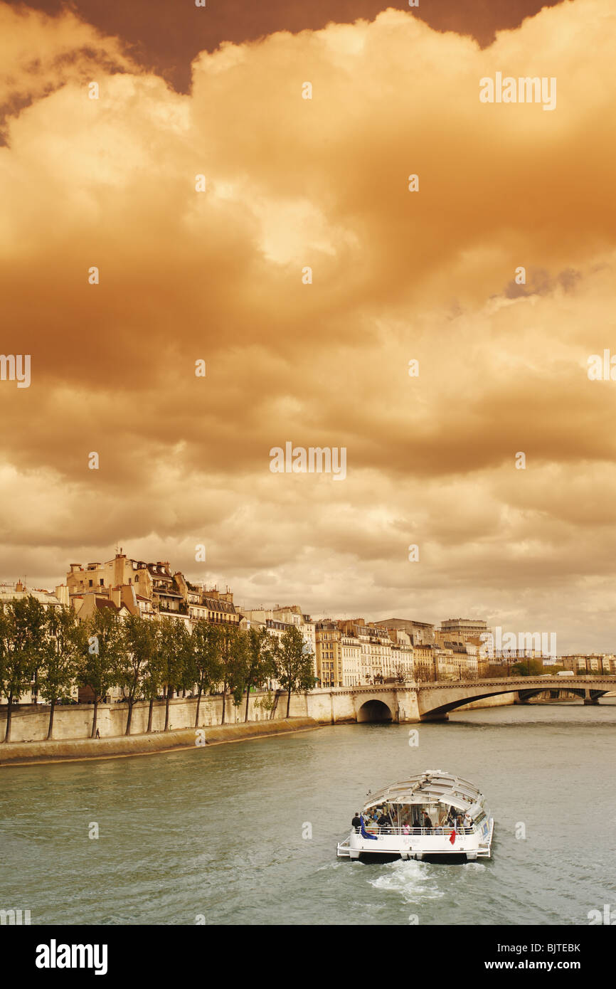 Cruising in france hi-res stock photography and images - Alamy