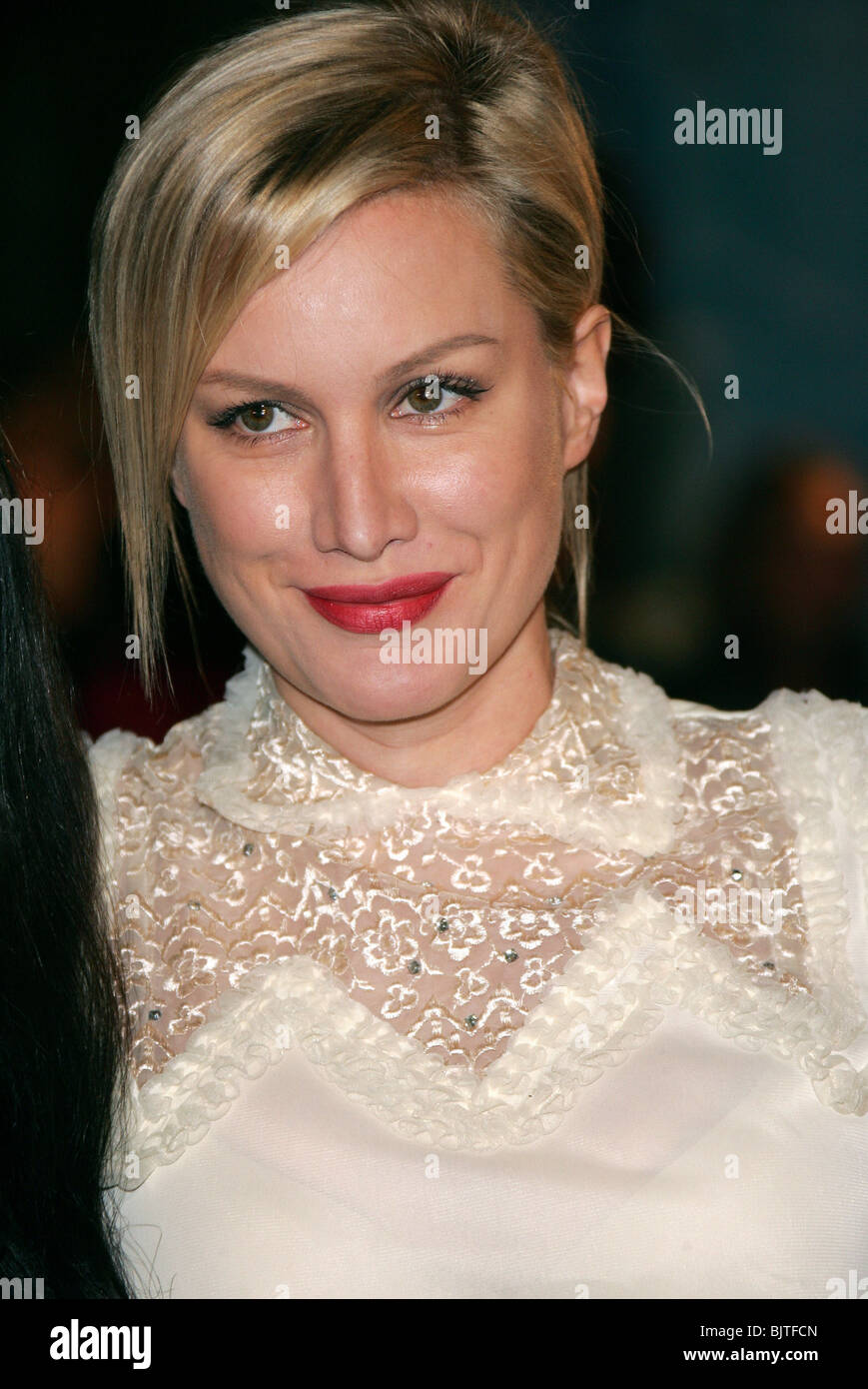 ALICE EVANS THE CHRONICLES OF NARNIA FILM PREMIER THE ROYAL ALBERT HALL ...