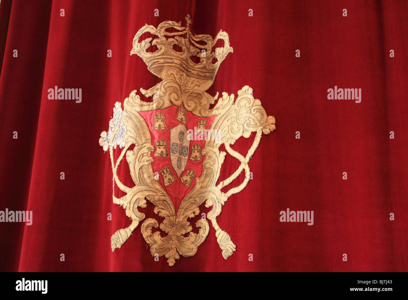 Portuguese Royal Coat of Arms Stock Photo - Alamy