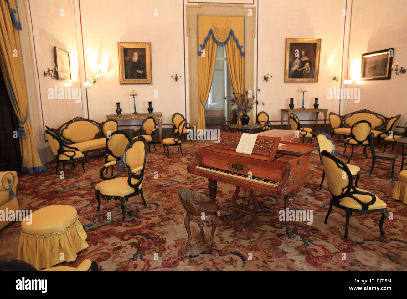 Royal music room hi-res stock photography and images - Alamy