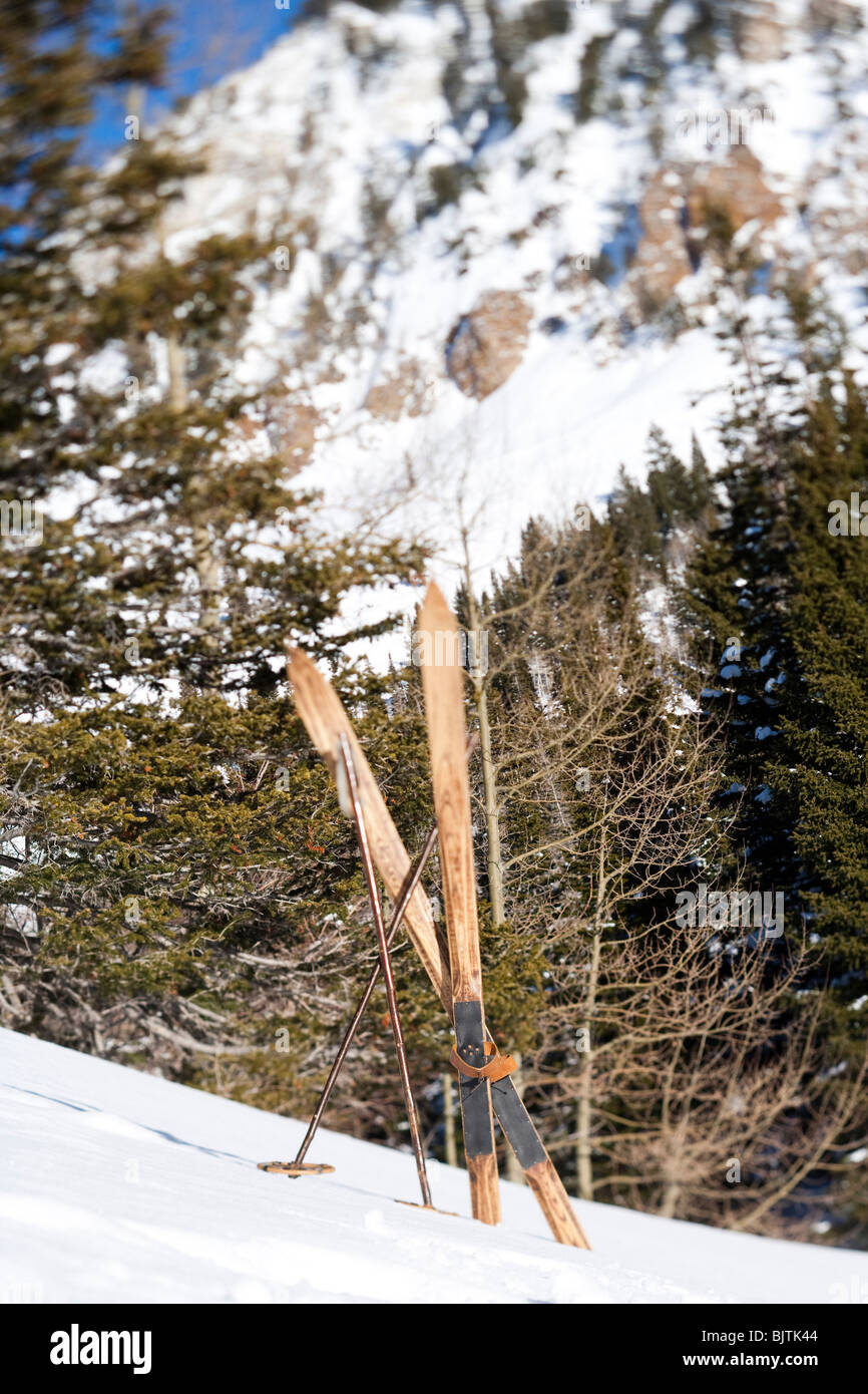 Pair Of Skis Stock Photos & Pair Of Skis Stock Images - Alamy