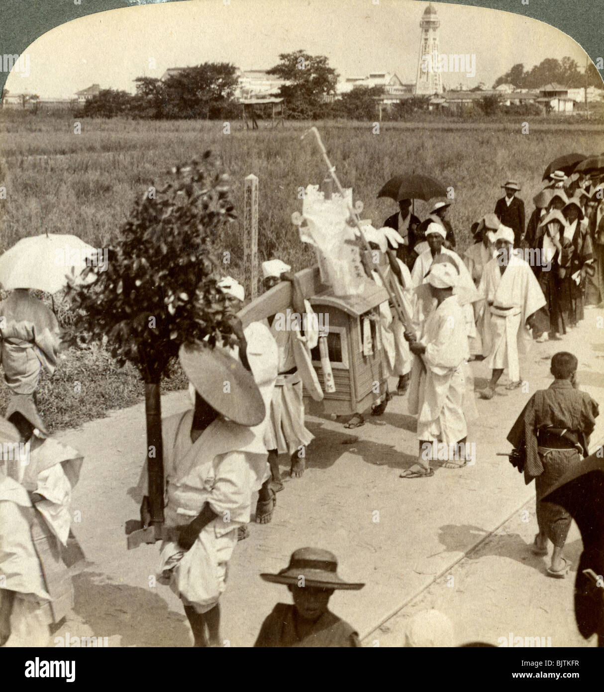 A japanese funeral procession hi-res stock photography and images - Alamy