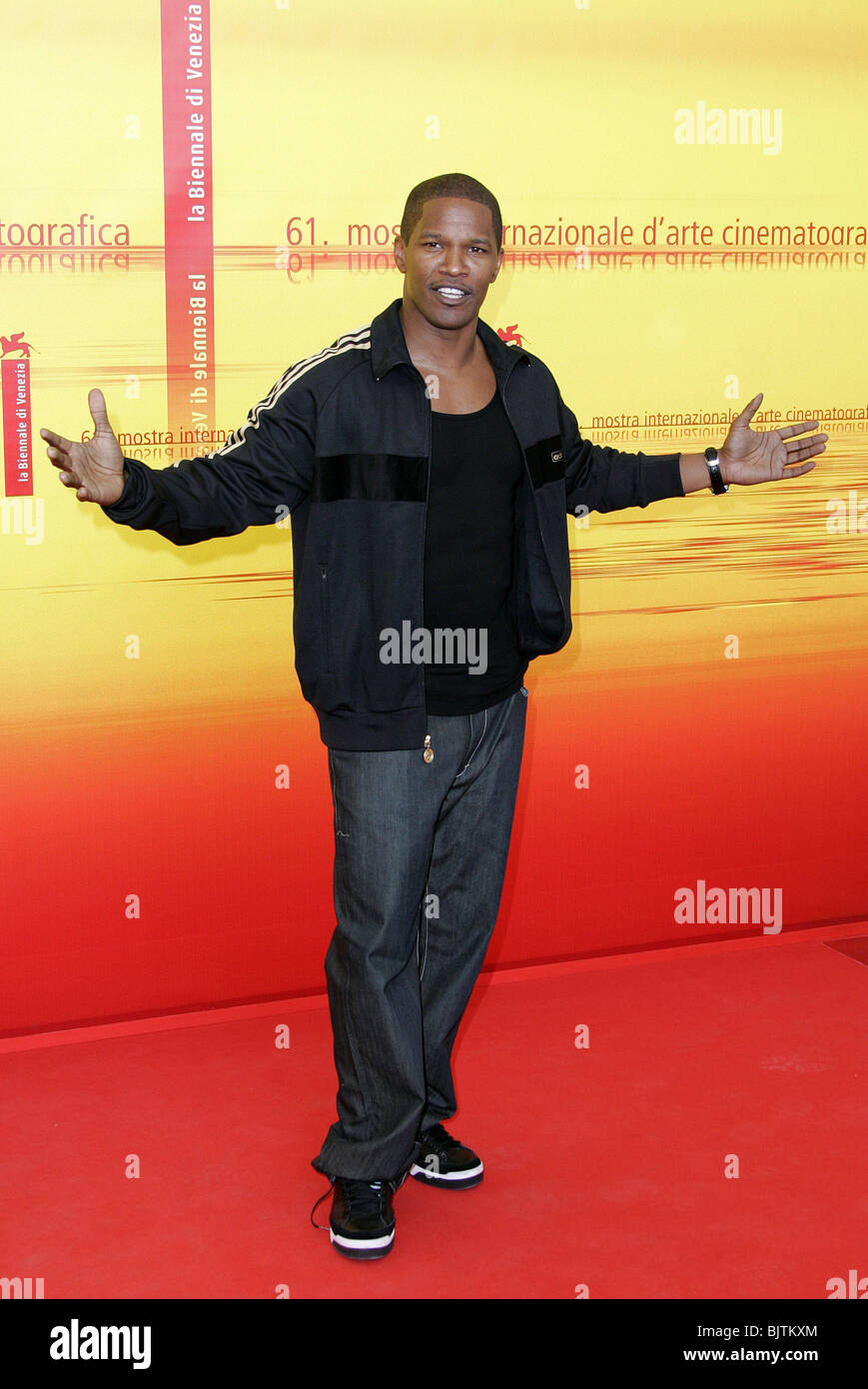 Jamie foxx collateral 2004 hi-res stock photography and images - Alamy