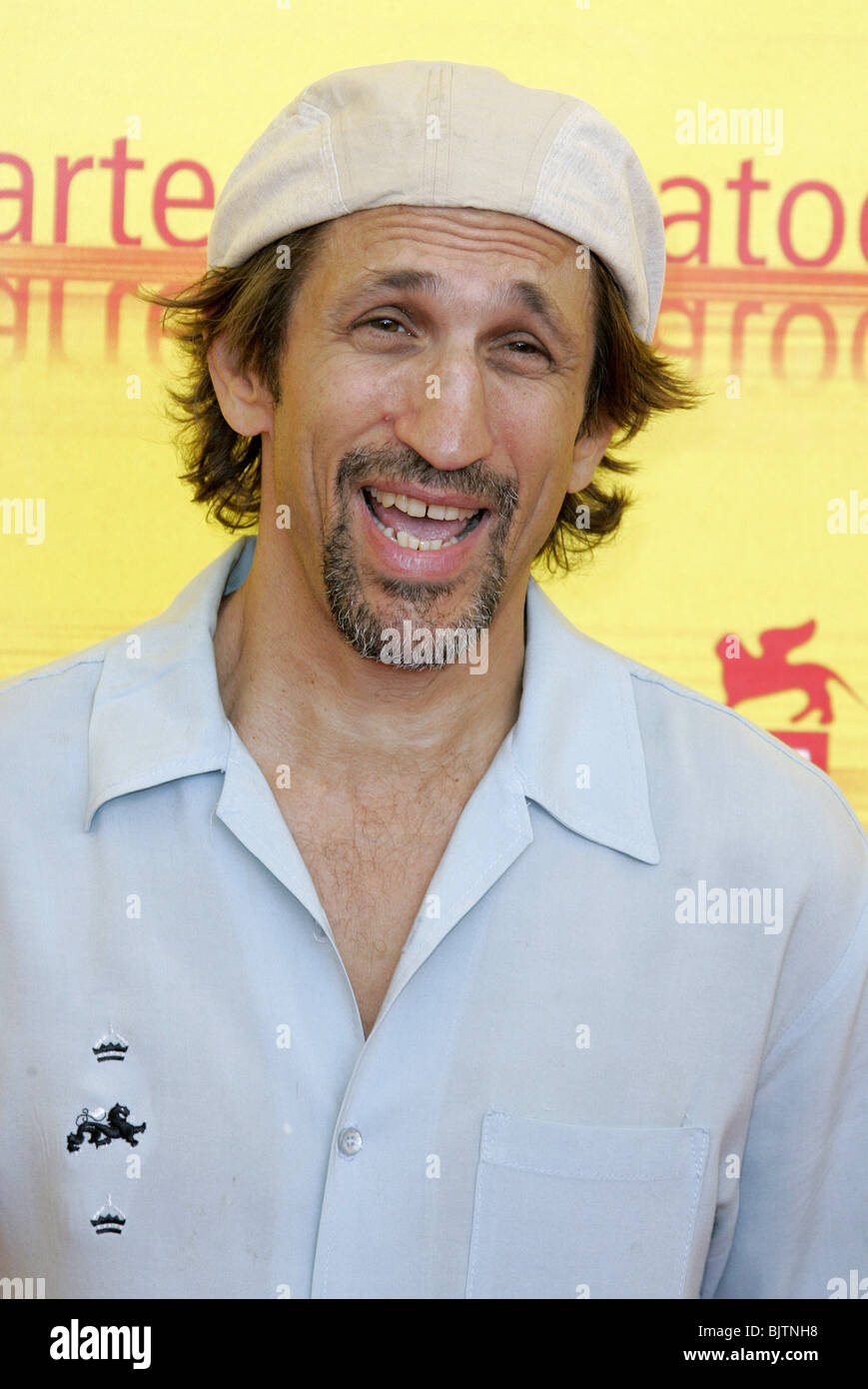 Richard edson hi-res stock photography and images - Alamy