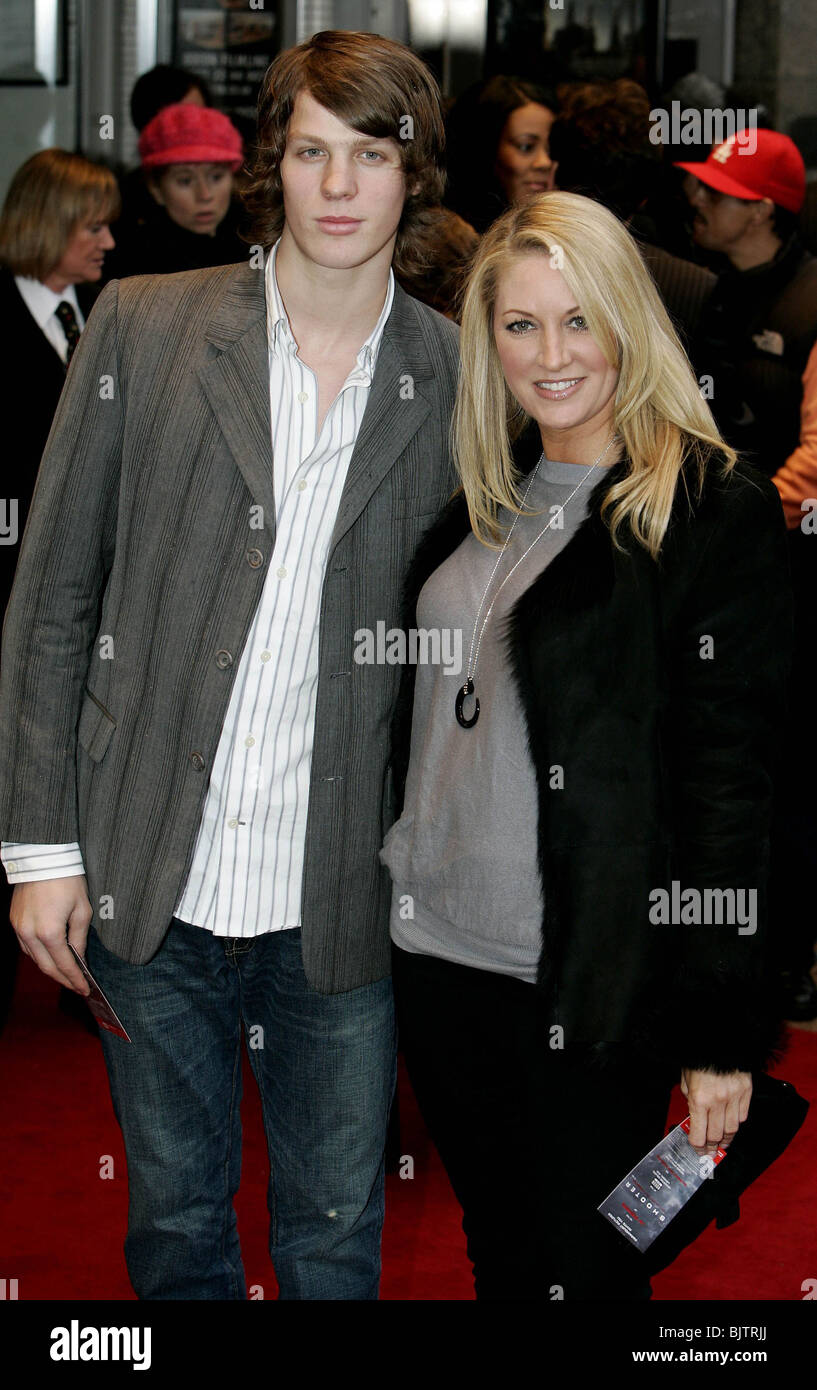 SARAH BOSNICH SHOOTER UK FILM PREMIERE ODEON WEST END LONDON ENGLAND 29 ...