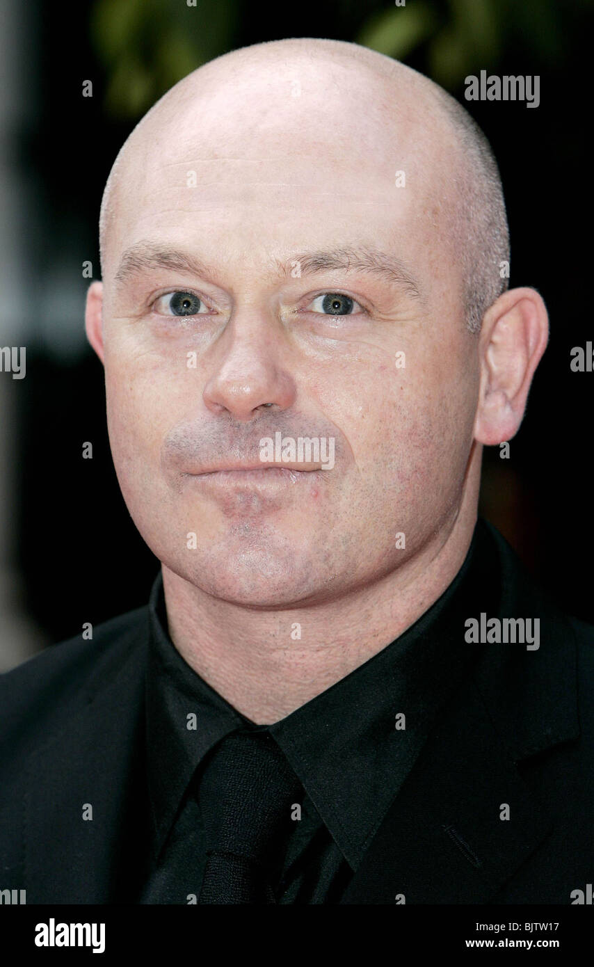 Ross kemp actor british hi-res stock photography and images - Alamy