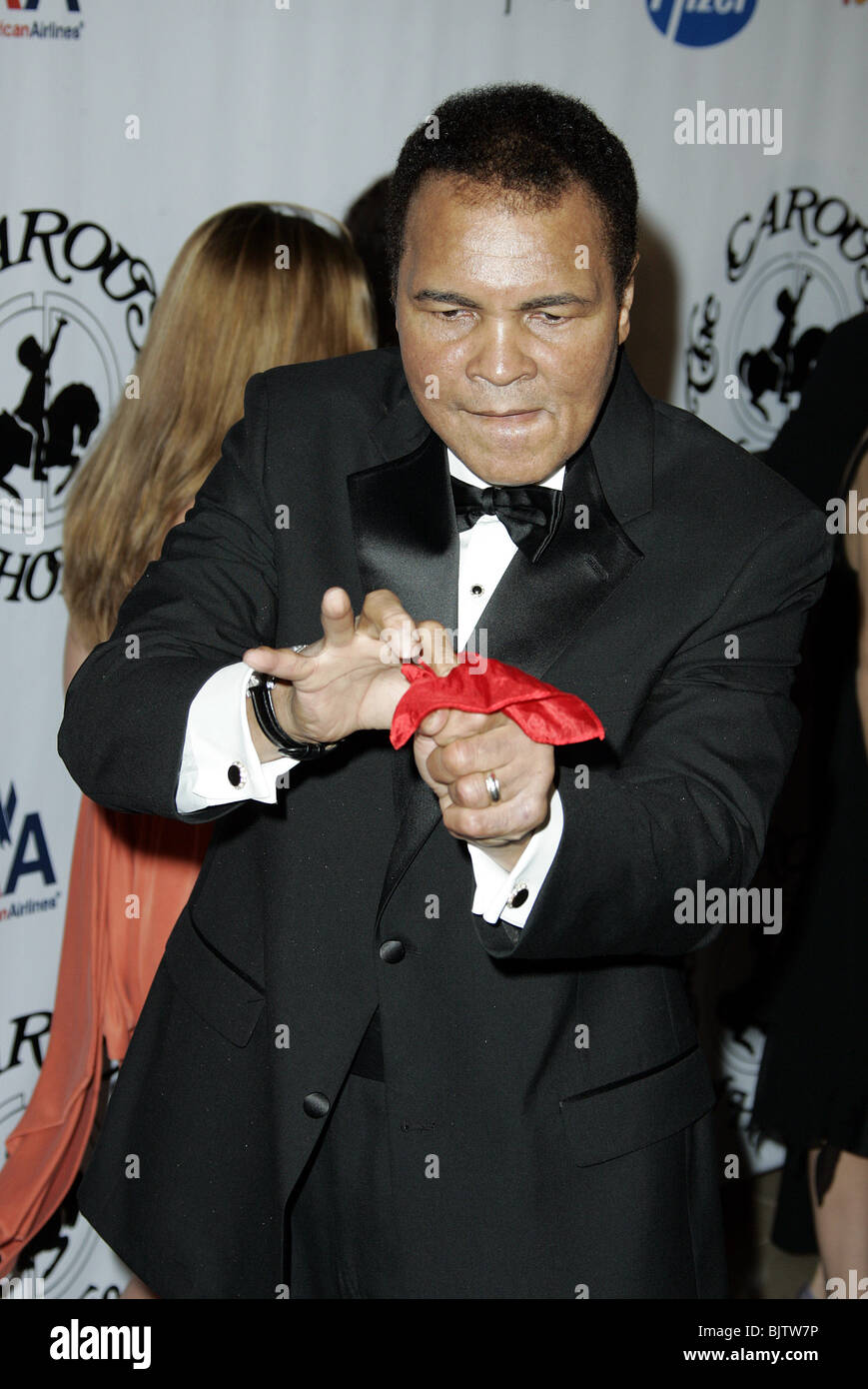 MUHAMMAD ALI 16TH ANNUAL CAROUSEL OF HOPE G BEVERLY HILTON BEVERLY ...
