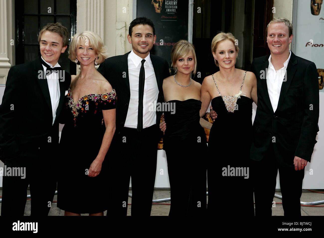 CORONATION STREET CAST THE 2007 BRITISH ACADEMY TELEVISION AWARDS THE ...