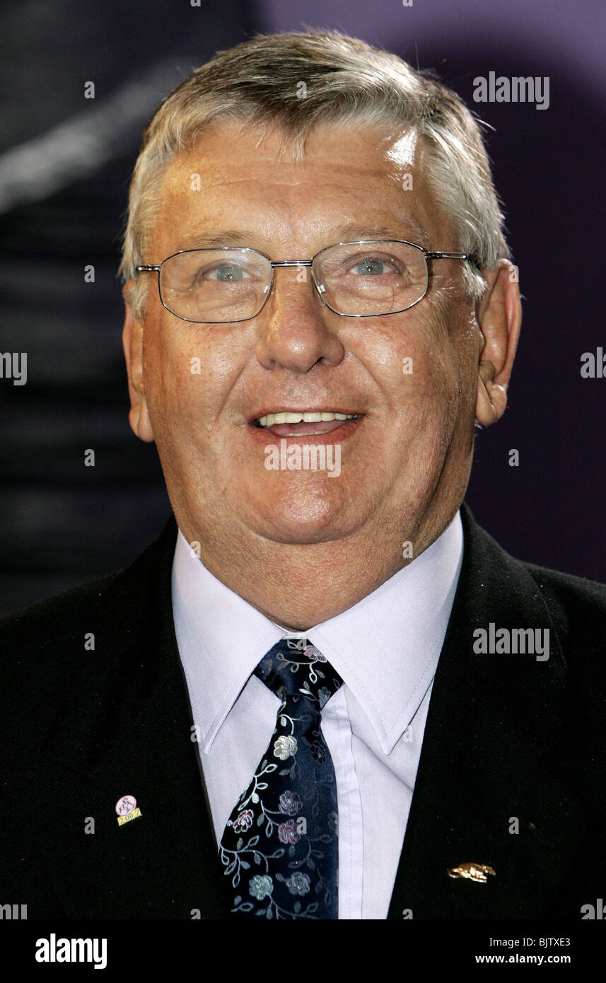 DEREK MARTIN THE 2007 BRITISH SOAP AWARDS BBC TELEVISION CENTRE LONDON ...