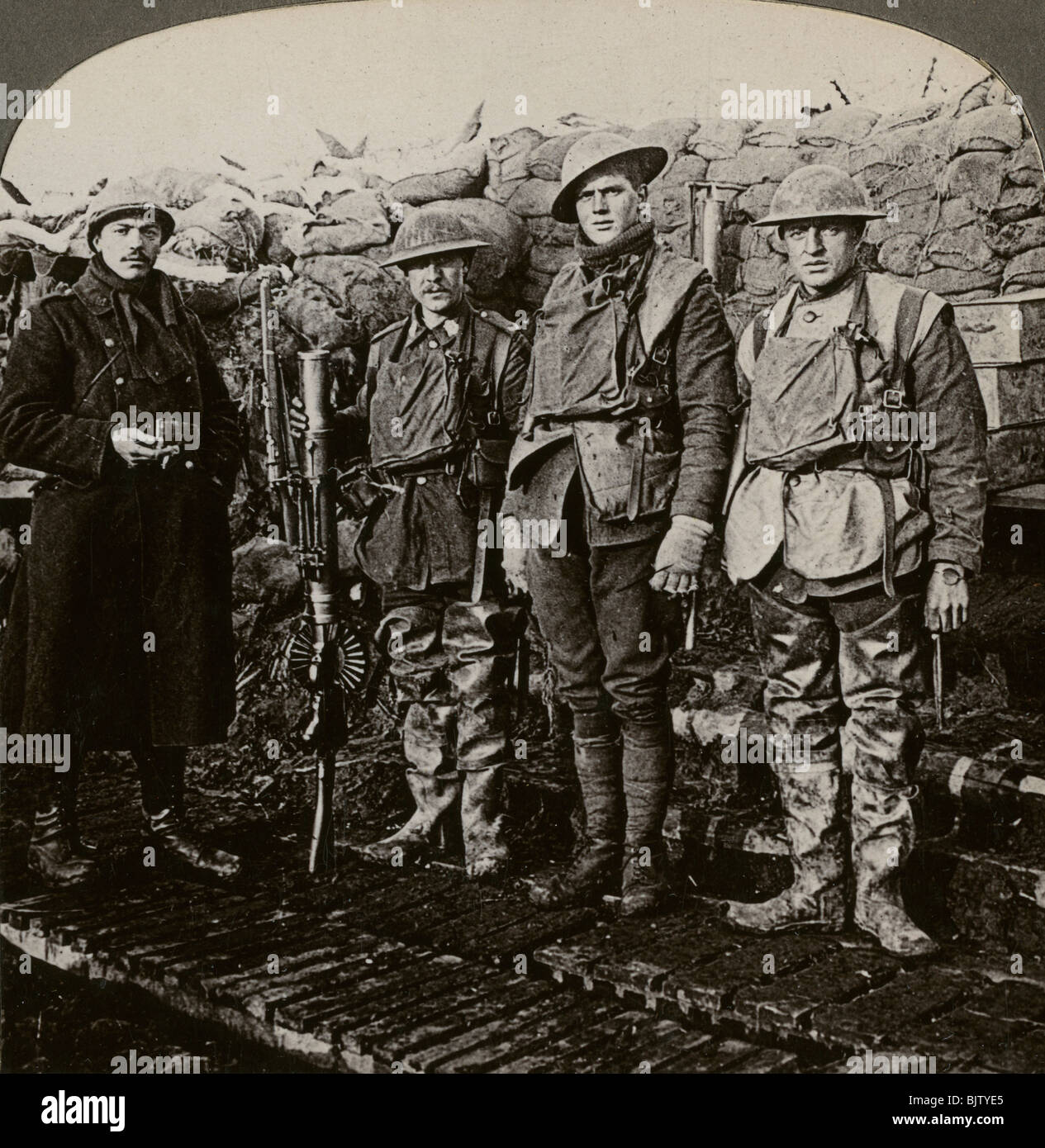 World war i machine gunner hi-res stock photography and images - Alamy