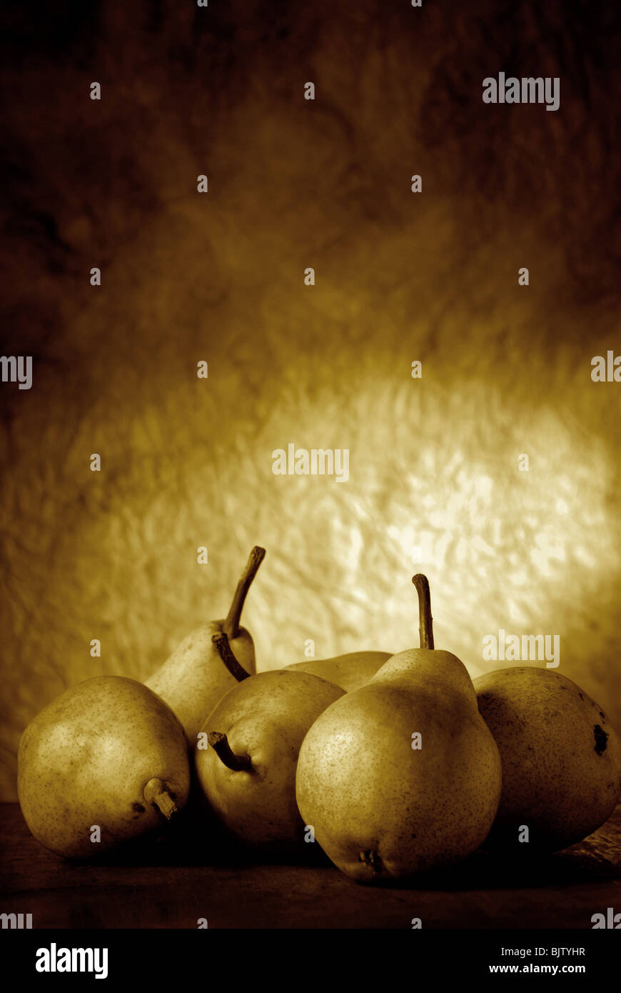 pears on a table Stock Photo - Alamy