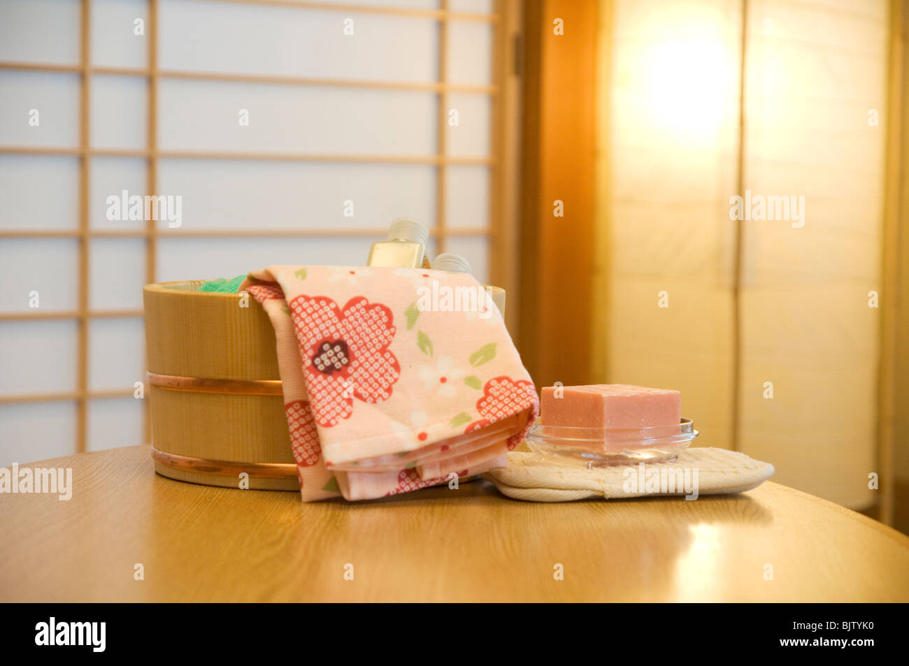 Bamboo bucket of bath products in a health spa Stock Photo - Alamy