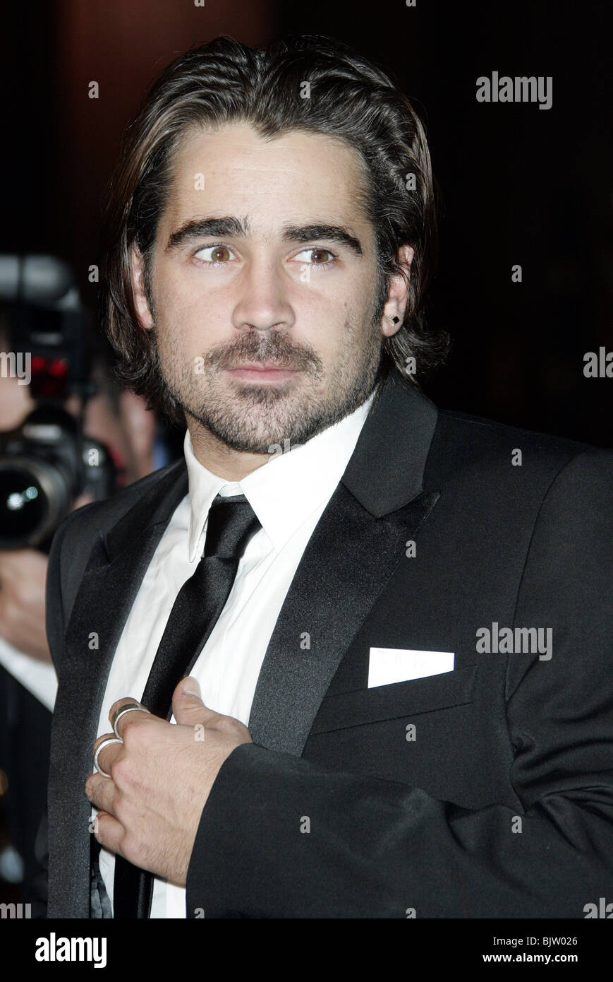 COLIN FARRELL ALEXANDER WORLD PREMIERE GRUMANN'S CHINESE THEATRE ...