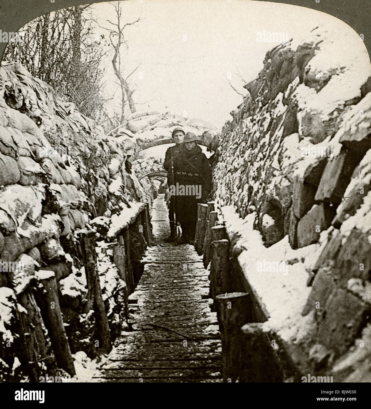 Wwi trenches hi-res stock photography and images - Alamy