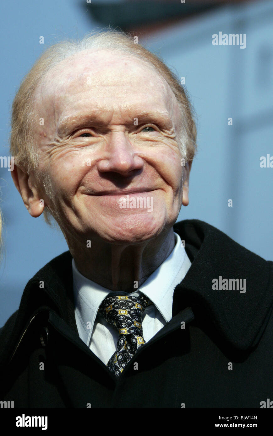 Red buttons actor hi-res stock photography and images - Alamy