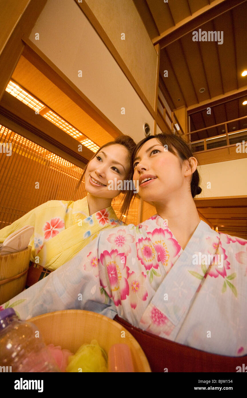 Japanese water pails hi-res stock photography and images - Alamy