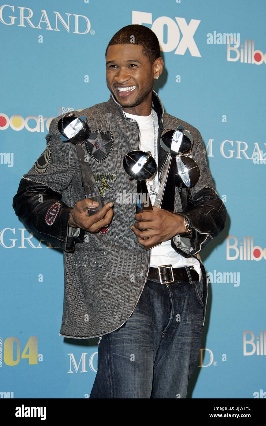USHER 2004 BILLBOARD MUSIC AWARDS MGM GRAND GARDEN ARENA MGM GRAND ...