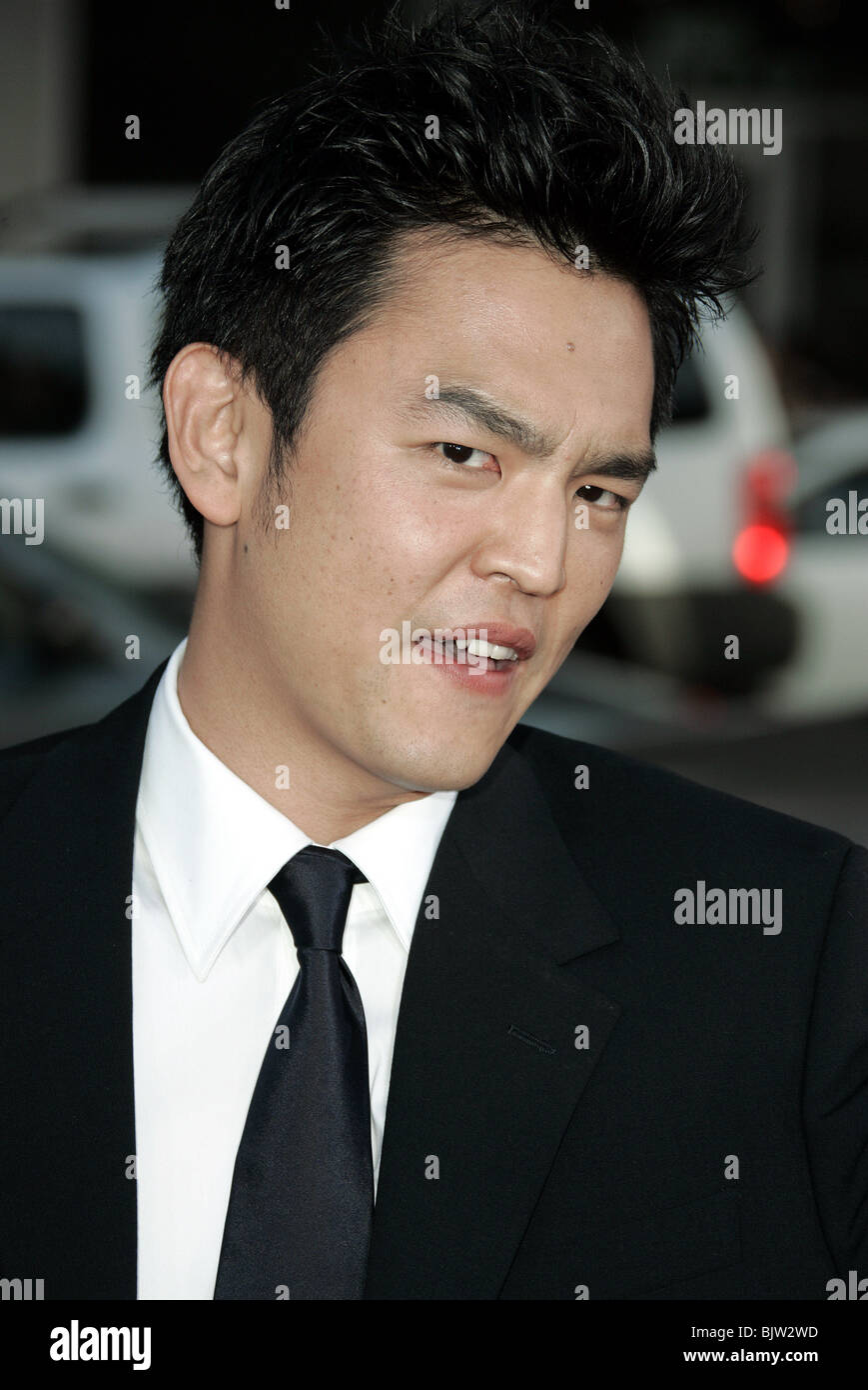 JOHN CHO HAROLD & KUMAR GO TO WHITE CAS CHINESE THEATRE HOLLYWOOD LOS ...