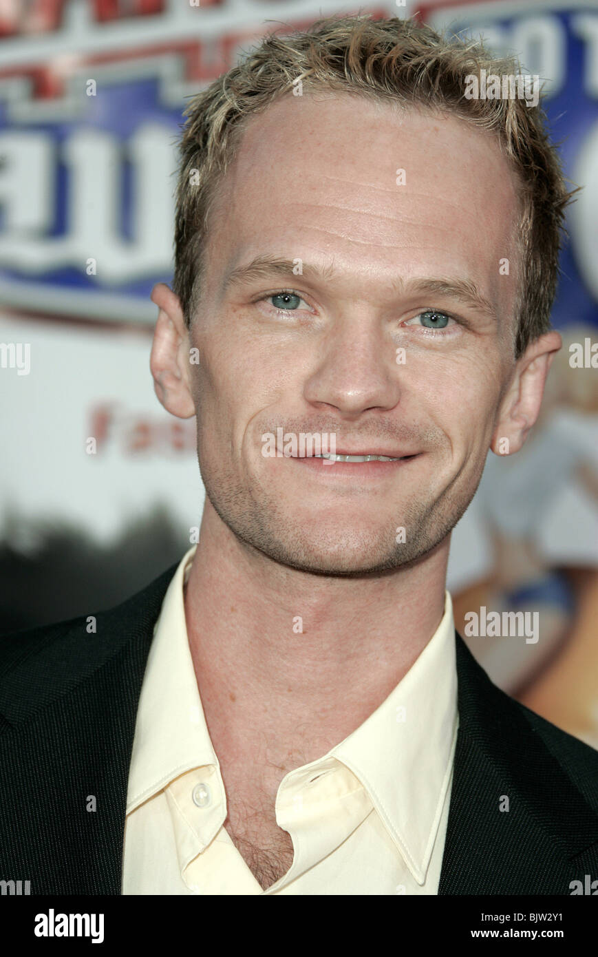 NEIL PATRICK HARRIS HAROLD & KUMAR GO TO WHITE CAS CHINESE THEATRE ...