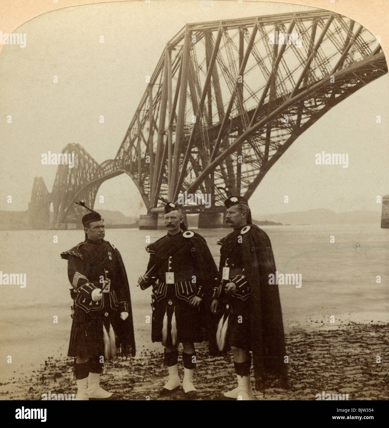 Front Forth Bridge High Resolution Stock Photography and Images - Alamy