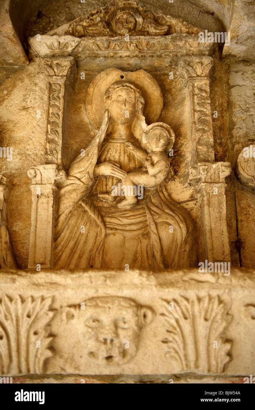 Bas relief of virgin hi-res stock photography and images - Alamy