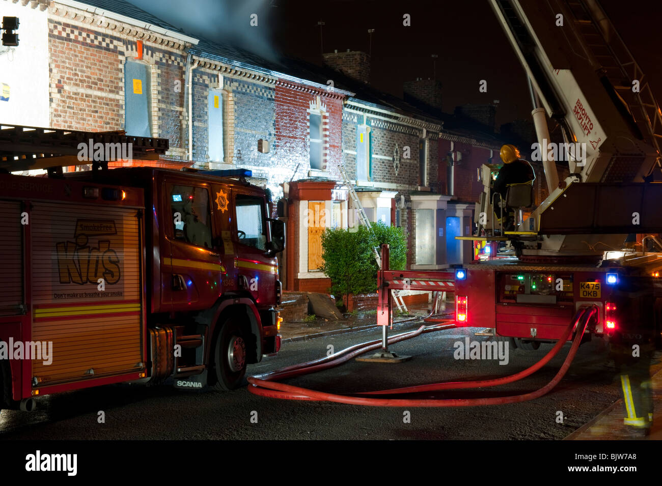 Derelict house uk hi-res stock photography and images - Alamy