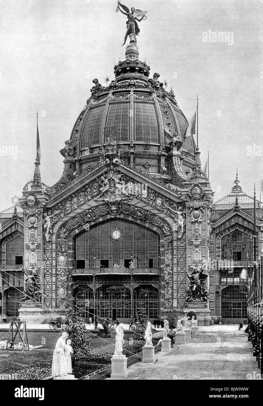 Exposition universelle de paris de 1889 Black and White Stock Photos ...